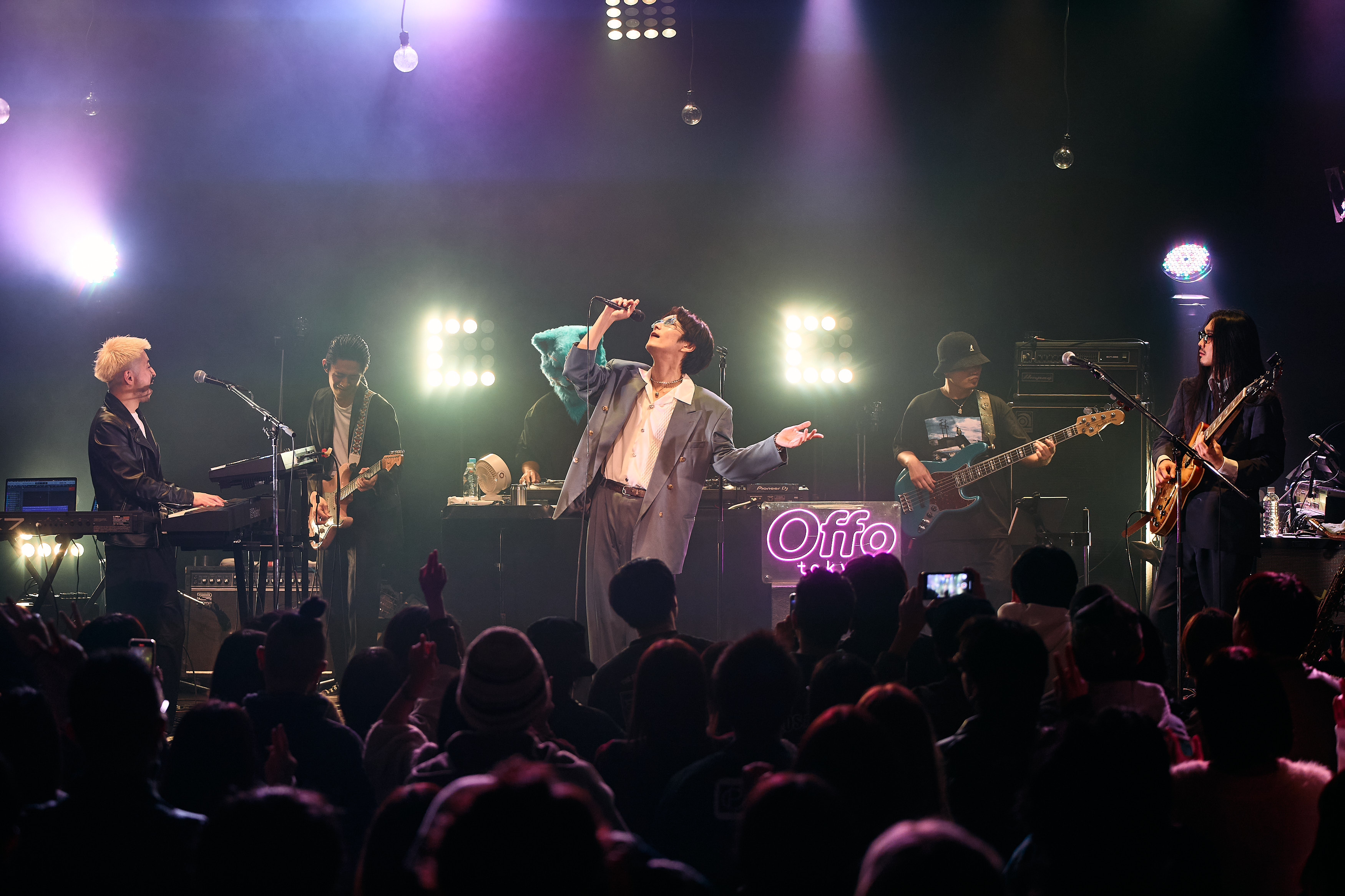 ワンマンライブも即完！下北発のアーバンポップバンド「Offo tokyo」、“東京”を駆け抜けるMVを発表！ | NEWSCAST