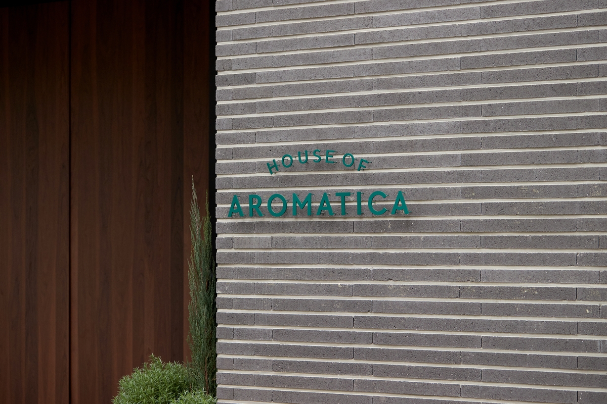 韓国人気ヴィーガンコスメブランド「AROMATICA(アロマティカ)」が5月16日(木)コスメキッチンへの入店が決定！ | NEWSCAST