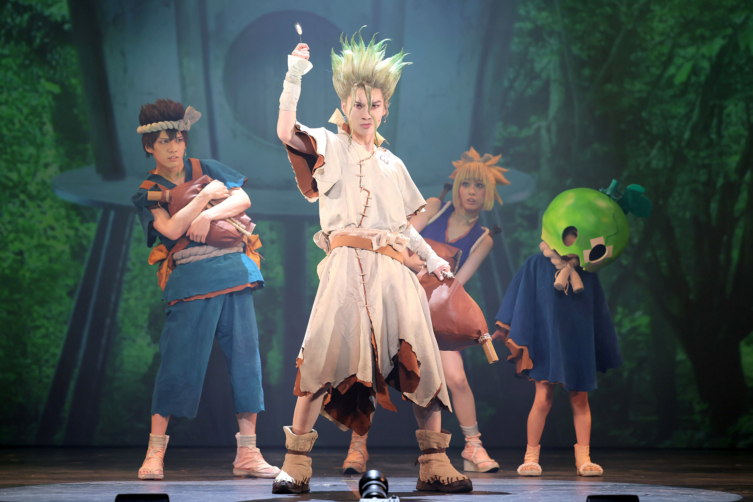 「Dr.STONE」THE STAGE 〜SCIENCE WORLD〜開幕！ | NEWSCAST
